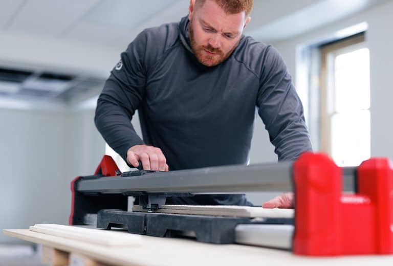 Profile Blades Reveal Edge Ceiling Tile | Arrow RevealCut